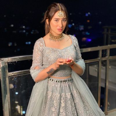 Mahira Sharma Wiki, Bio, Age, Height, Career, Net Worth, Girlfriend