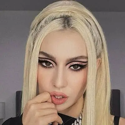 Ava Max Wiki, Age, Bio, Height, Husband, Career, Net Worth
