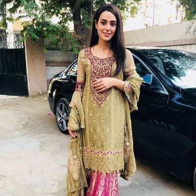 Iqra Aziz Wiki, Age, Bio, Height, Husband, Career, Net Worth