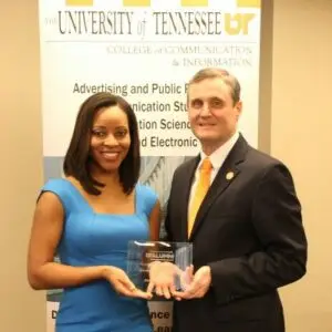 SHARRIE WILLIAMS Wiki, Age, Bio, Height, Husband, Career, Net Worth