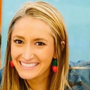 Emily Black Favreau Wiki, Age, Bio, Height, Husband, and Salary