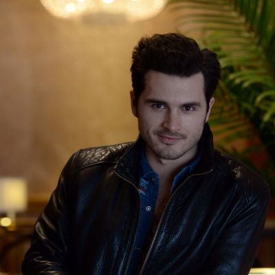 Michael Malarkey Wiki, Age, Bio, Height, Wife, Career, Net Worth