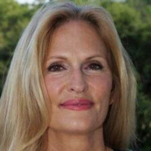 Regina Meredith Wiki, Age, Bio, Height, Husband, Career, Net Worth