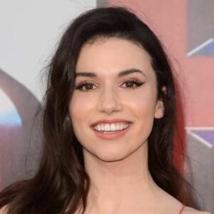 Grace Fulton Wiki, Age, Bio, Height, Boyfriend, Career, Net Worth