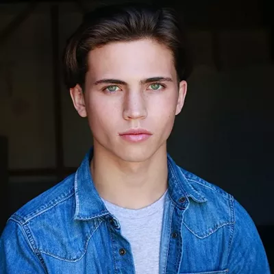 Tanner Buchanan Wiki, Age, Bio, Height, Girlfriend, Career, Net Worth