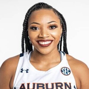 Unique Thompson Wiki, Age, Bio, Height, Boyfriend, Career, Net Worth