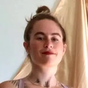 Emily Ritz Wiki, Age, Bio, Height, Boyfriend, Career, and Net Worth