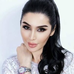 Donya Jahanbakht Wiki, Age, Bio, Height, Boyfriend, and Net Worth
