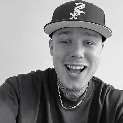 Hugo Helmig Wiki, Age, Bio, Height, Girlfriend, Career, and Salary