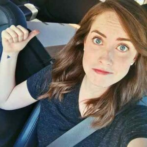 Laina Morris Wiki, Age, Bio, Height, Boyfriend, Career, and Salary