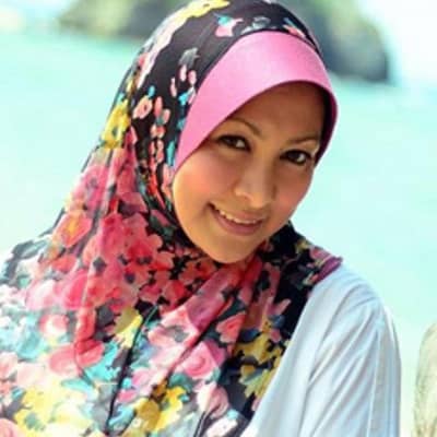 Abby Abadi Wiki, Age, Bio, Height, Husband, Career, and Salary