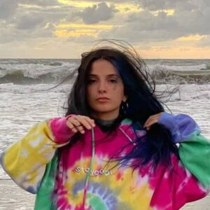 Angie Velasco Wiki, Age, Bio, Height, Boyfriend, Career, and Salary