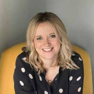 Laura Barnett Wiki, Age, Bio, Height, Husband, Career, and Salary