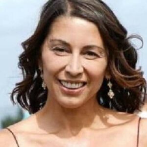 Shamin Abas Wiki, Age, Bio, Height, Husband, Career, and Salary