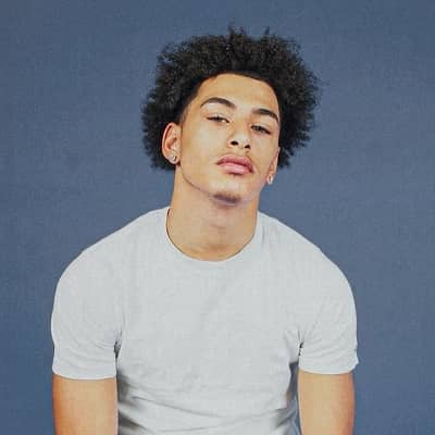 Dion Williams Wiki, Age, Bio, Height, Girlfriend, Career, and Salary