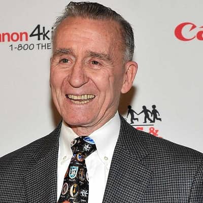 Walter Cunningham Wiki, Age, Bio, Height, Wife, Career, Salary