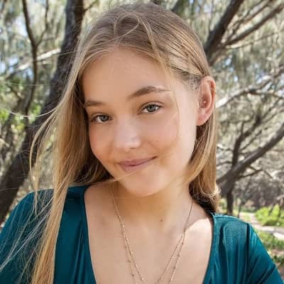 Jasmine Hendriks Wiki, Age, Bio, Height, Boyfriend, Career, Salary