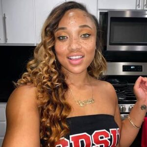 Lorraine Ward Wiki, Age, Bio, Height, Husband, Career, and Salary