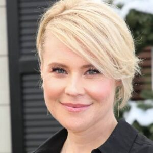 Kristin Booth Wiki, Age, Bio, Height, Husband, Career, and Salary