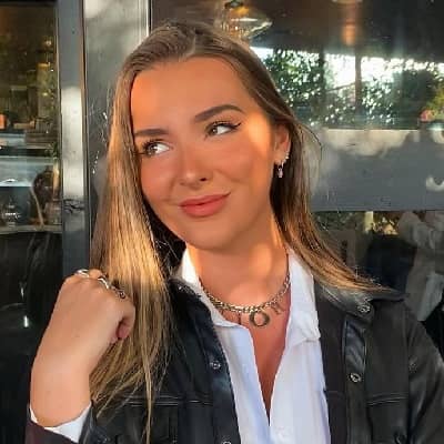 Emma Char Wiki, Age, Bio, Height, Boyfriend, Career, and Salary